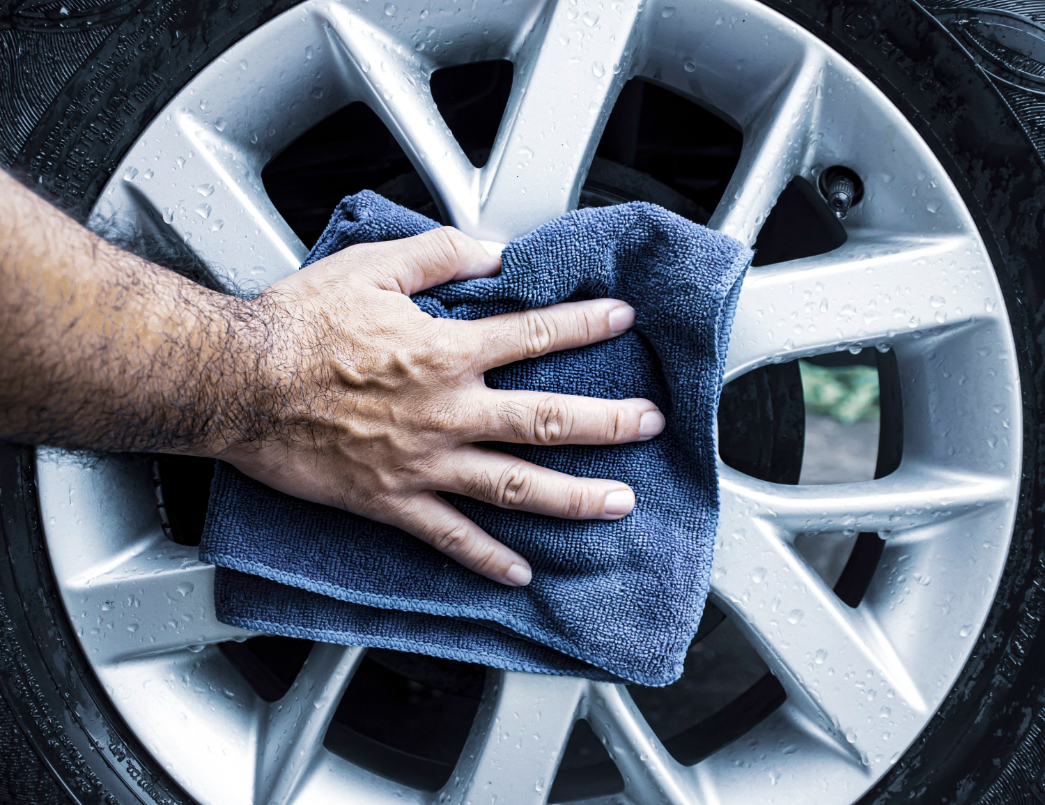 How to Keep Your Car’s Rims and Tyres Clean – WhatinCar
